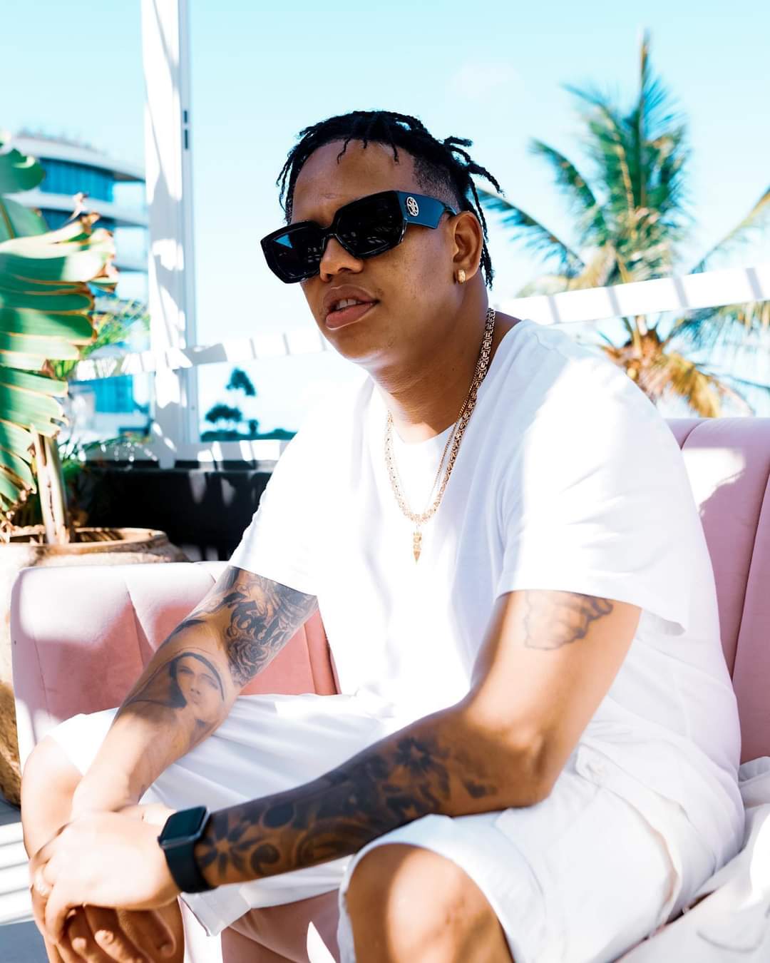 Da Les Recovering at Home After Month-Long Hospitalization Following ...