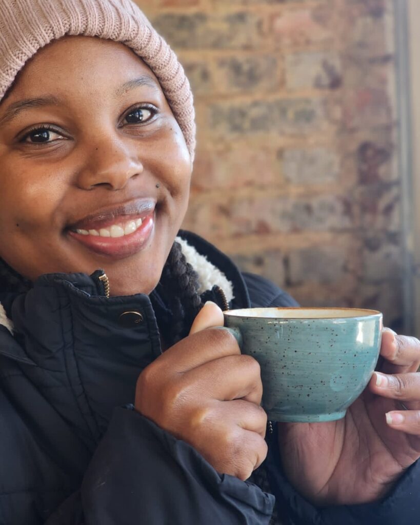 Skeem Saam Star Mogau Motlhatswi: Her Age and Salary Revealed - Latest News