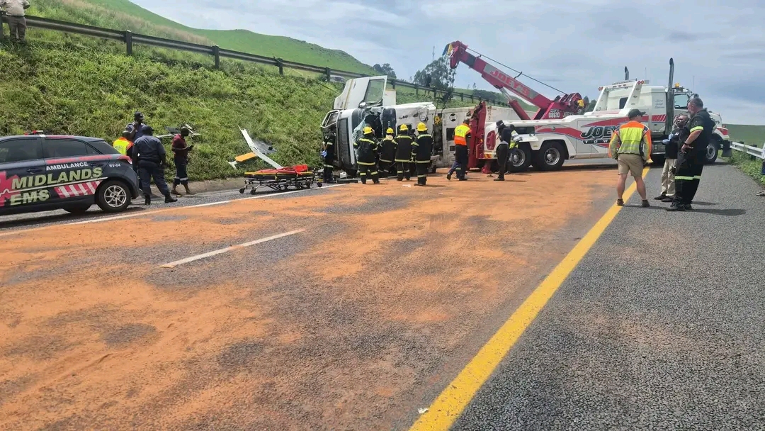 Tragic Accident Claims 18 Lives on N3 Van Reenen Pass in KZN - Latest News