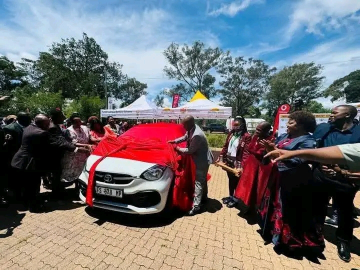 Mpumalanga’s Top Grade 12 Achiever Receives Car and Cash Prizes ...