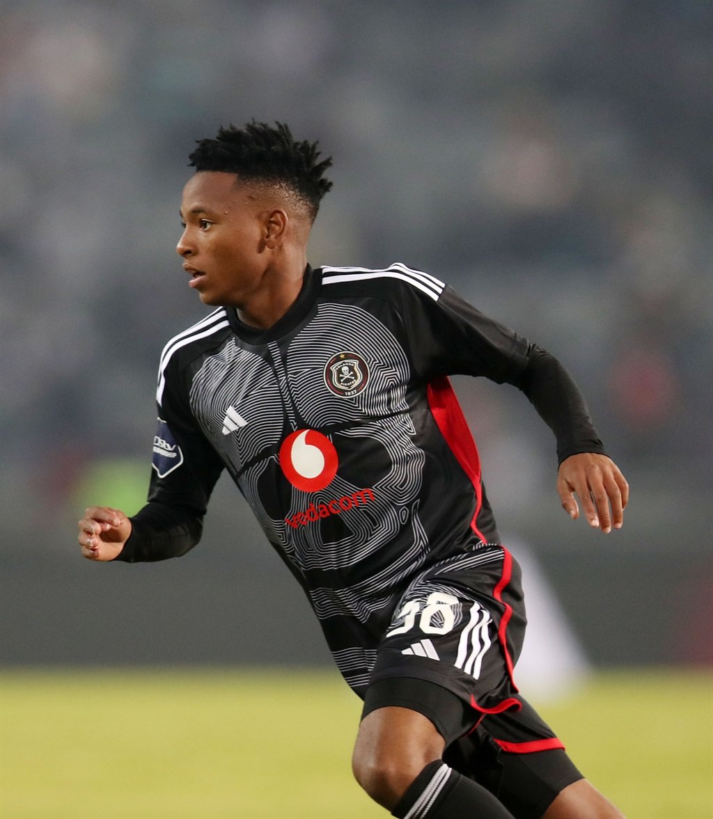 Why Barcelona wants Orlando Pirates star Relebohile Mofokeng - Latest News