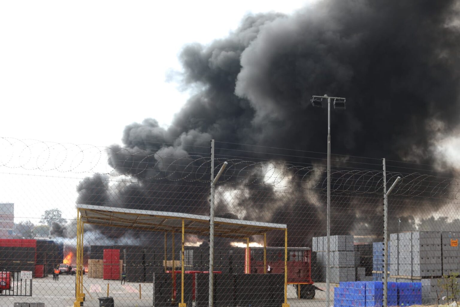 Massive Fire Breaks Out at SAB Depot in Johannesburg - Latest News