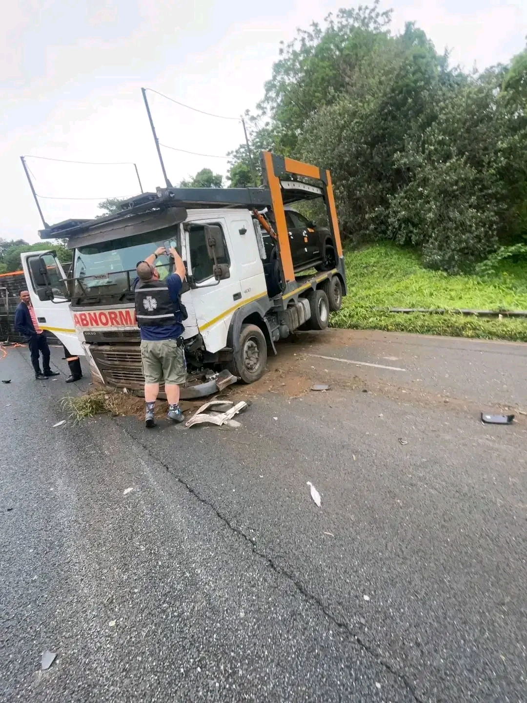 N3 Highway Near Pavilion Closed After Truck Overturns - Latest News